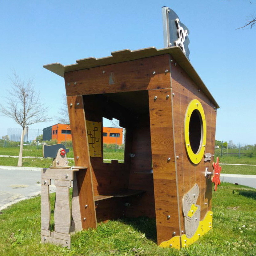 Pirate Hut Playhouse | Playhouses | Caloo UK Ltd