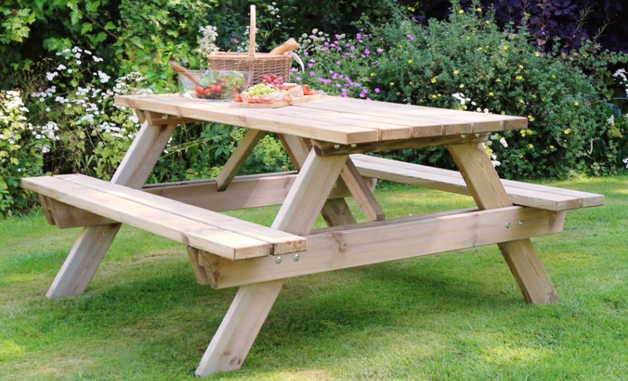 Traditional Picnic Table | Tables | Caloo UK Ltd