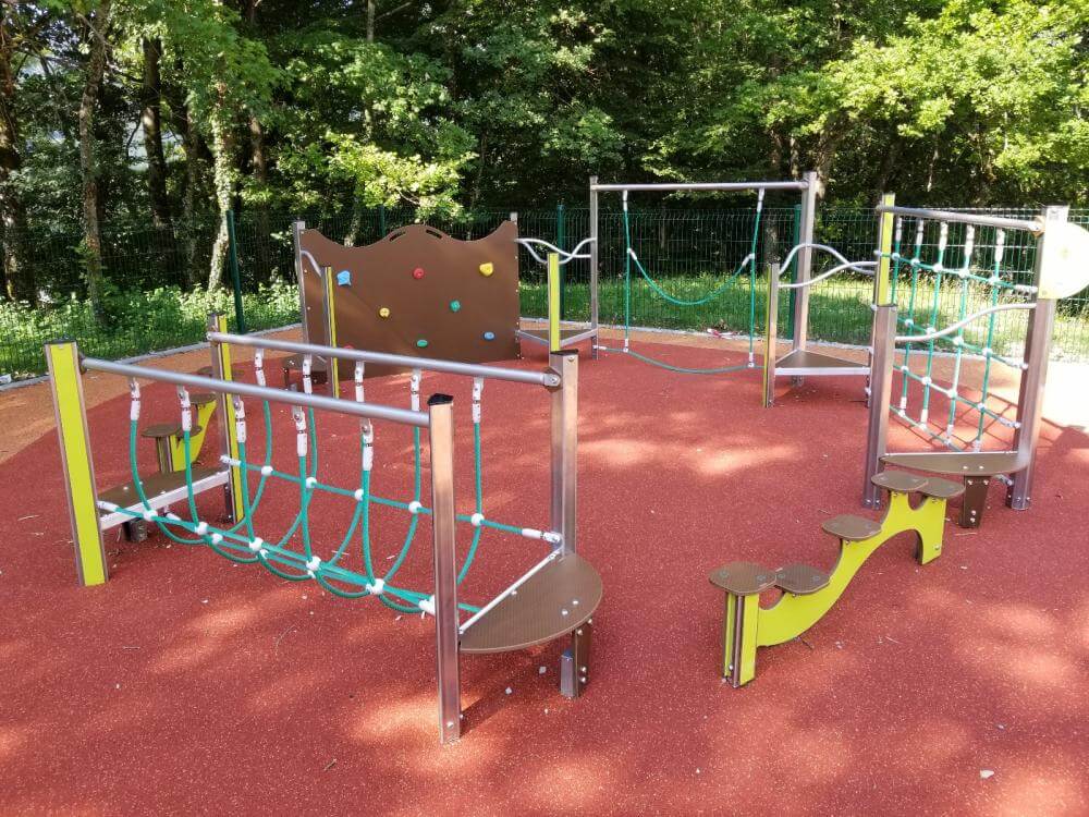 What Are The Types of Playground Equipment? - Caloo Ltd